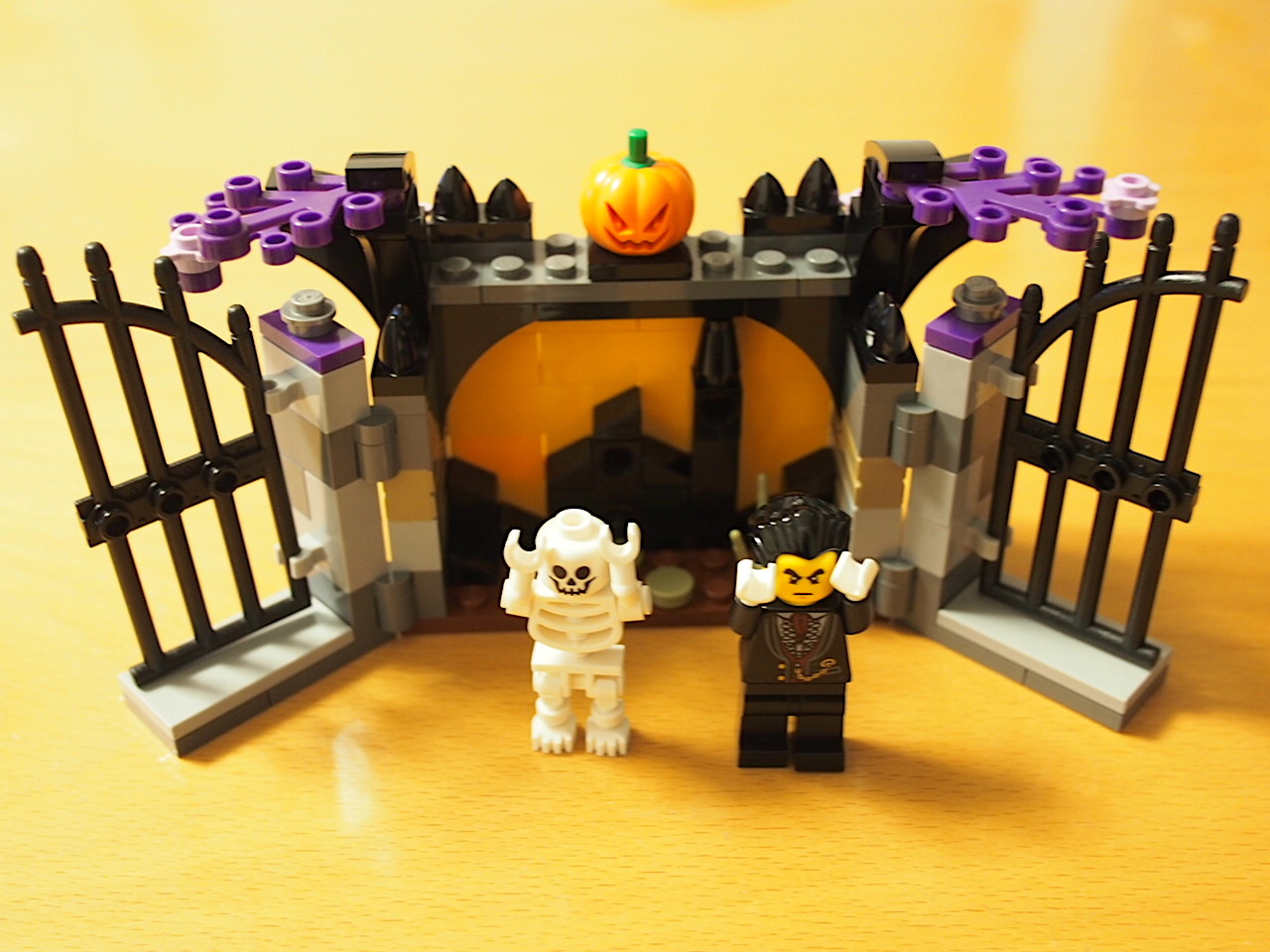 小さなレゴ ハロウィン セット「LEGO Halloween Haunt 40260」の組立レビュー – おもちゃのニュース – toymim